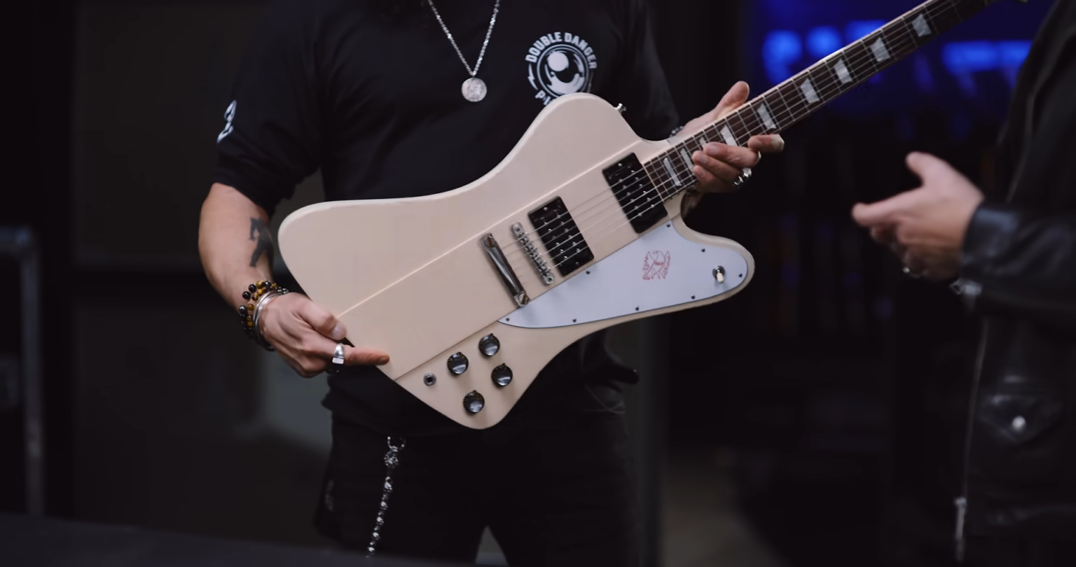A Complete List of All Bands Slash Has Played With Throughout His ...